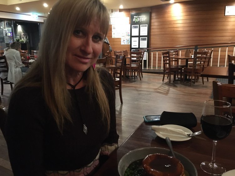 Pub Review: The Exeter, Semaphore | mickeytales